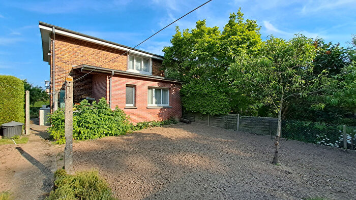 Maison 5 pièces à vendre à Montigny-le-Bretonneux, Le Village