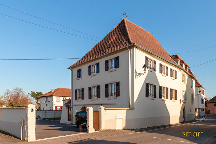 Appartement à louer - Herrlisheim-près-Colmar - 4 pièces - 2 chambres