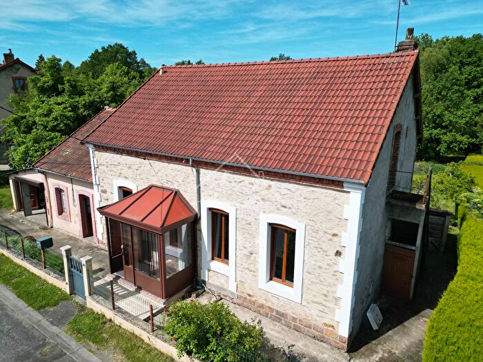 Maison 3 pièces à Saint-Éloy-les-Mines, à vendre