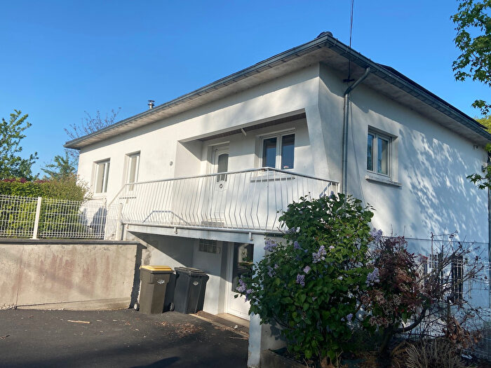 Maison 8 pièces à Bersillies, à vendre