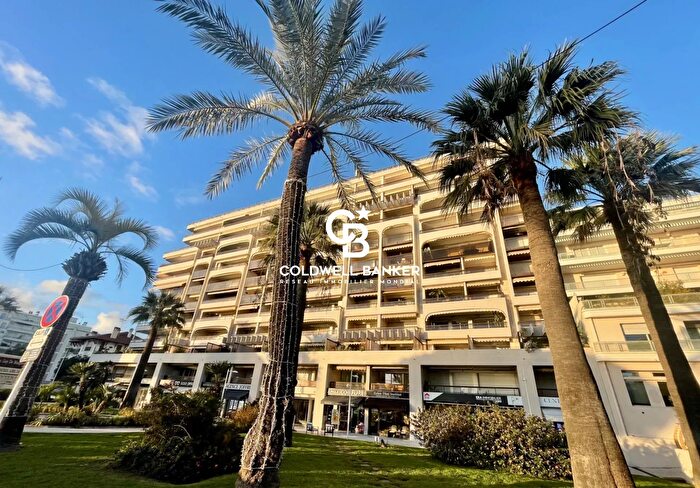 Appartement 1 pièce à Nice, Poètes, à vendre