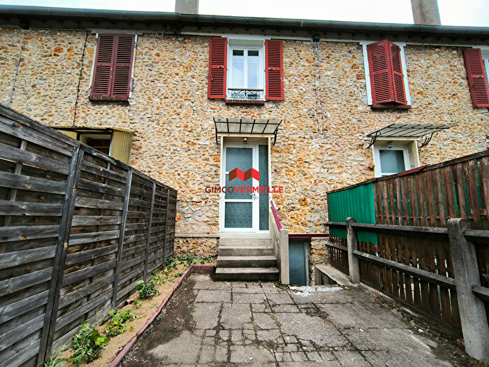 Appartement 3 pièces à louer à Achères, Centre-ville, Cité de la Barricade