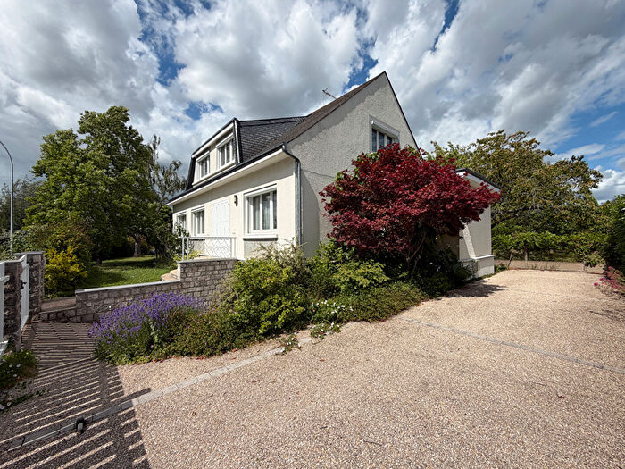 Olivet, Centre-ville : Maison 7 pièces à vendre