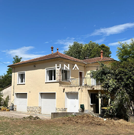 Maison 4 pièces à Sainte-Anastasie, à vendre