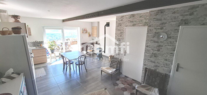 Maison 5 pièces à Corent, à vendre