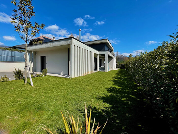 Maison 6 pièces à Divonne-les-Bains, à vendre