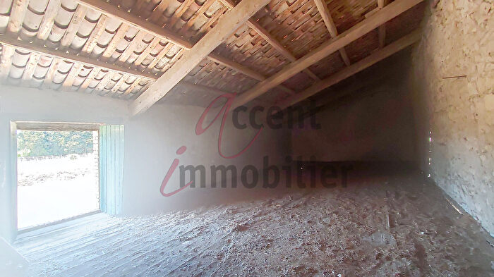 Maison à vendre - Plan-dOrgon - 6 pièces - 4 chambres