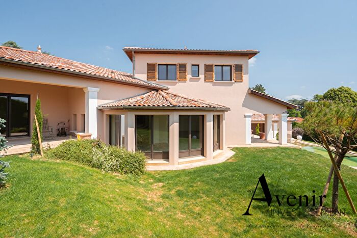 Maison à louer - Collonges-au-Mont-dOr - 7 pièces - 5 chambres