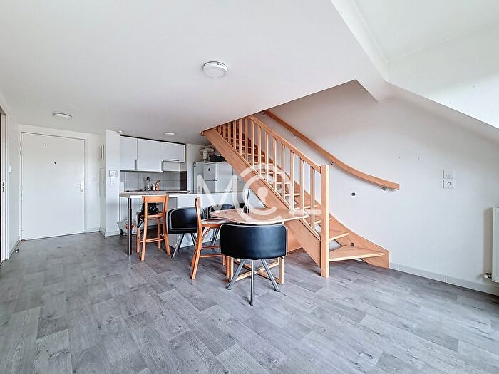 Appartement à louer - Limeil-Brévannes, Pasteur, Marquèze - 3 pièces - 2 chambres