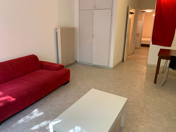 Appartement à louer - Aix-en-Provence, Val Saint-André - 2 pièces - 1 chambre