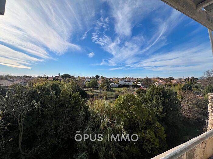 Appartement à vendre - Valergues - 4 pièces - 3 chambres