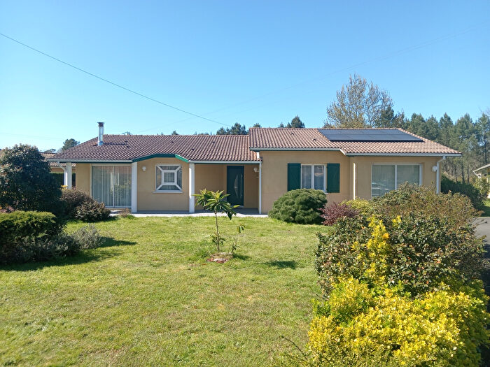 Maison à vendre - Salles - 6 pièces - 4 chambres