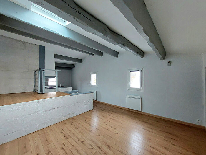 Appartement à louer - Saintes, Centre-ville - 3 pièces - 2 chambres