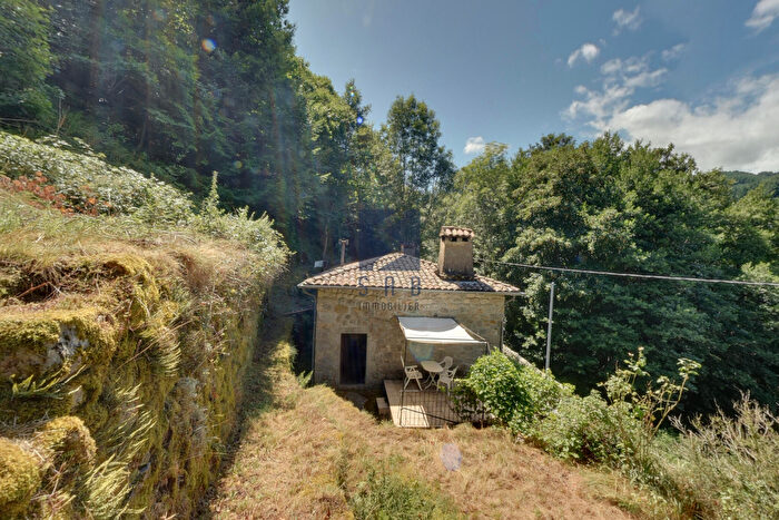 Maison à vendre - Marcols-les-Eaux - 5 pièces - 3 chambres