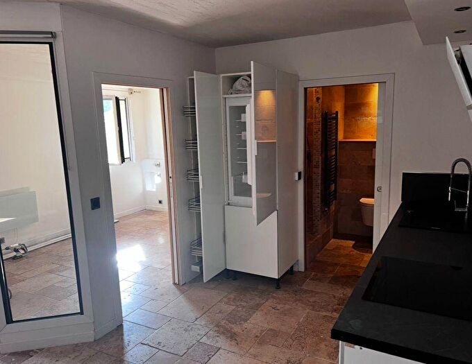 Appartement à louer - Saint Tronc, Marseille ème arrondissement - 1 pièce