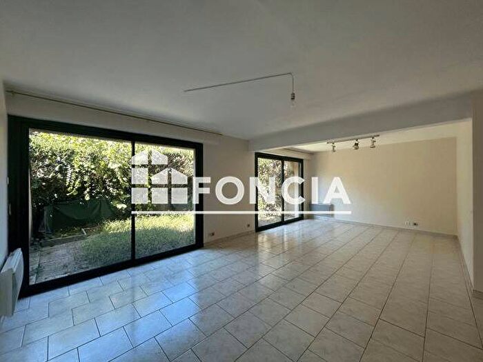 Appartement à louer - Sainte Catherine, Villeneuve-sur-Lot - 2 pièces - 1 chambre