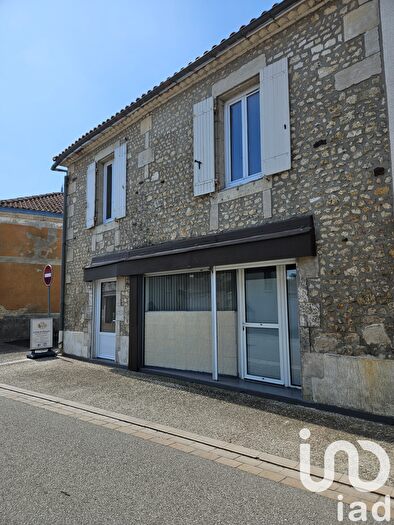Maison à vendre - Saint-Bonnet-sur-Gironde - 4 pièces - 2 chambres