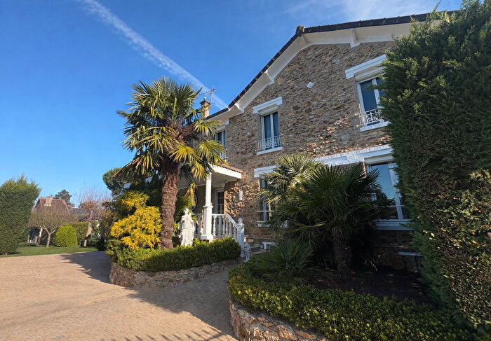 Maison à vendre - Brunoy, Nord - 5 pièces - 3 chambres