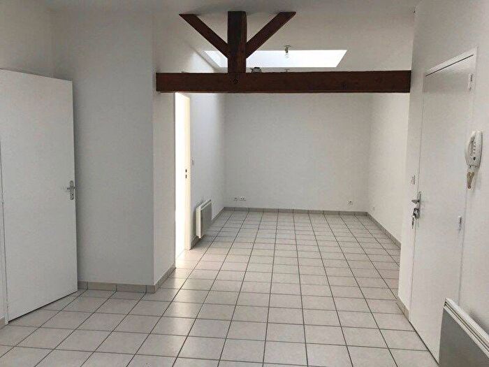 Appartement 2 pièces à Sillon, Saint-Étienne-de-Montluc, à louer