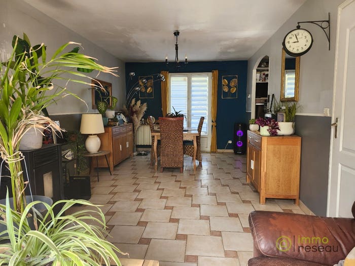 Maison 6 pièces à Cuy, à vendre