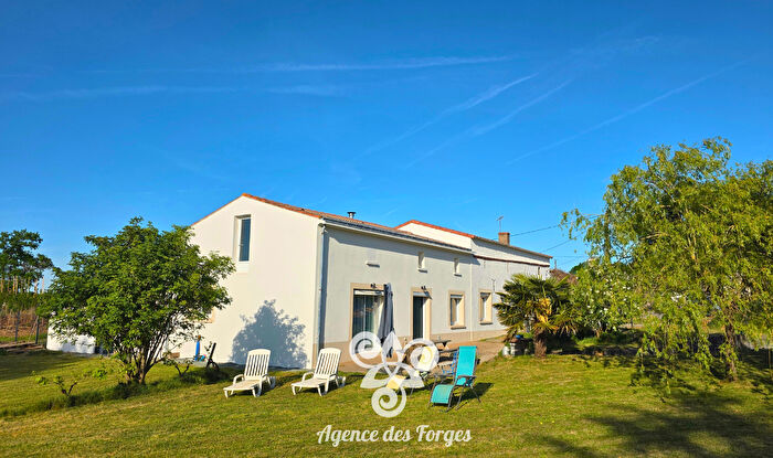 Maison à vendre - Gesté - 5 pièces - 3 chambres