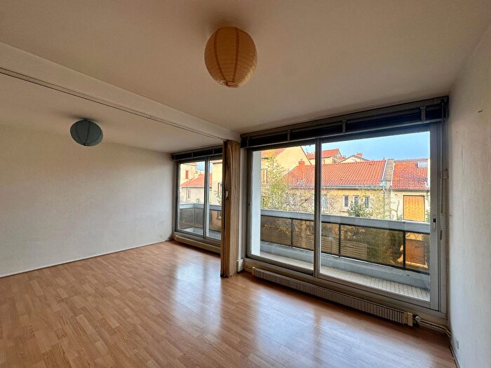 Appartement à louer - Clermont-Ferrand, Vallières, Sallins, Poncillon - 2 pièces - 1 chambre