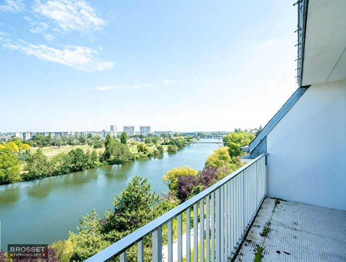Appartement 5 pièces à Tours, Lac, à vendre