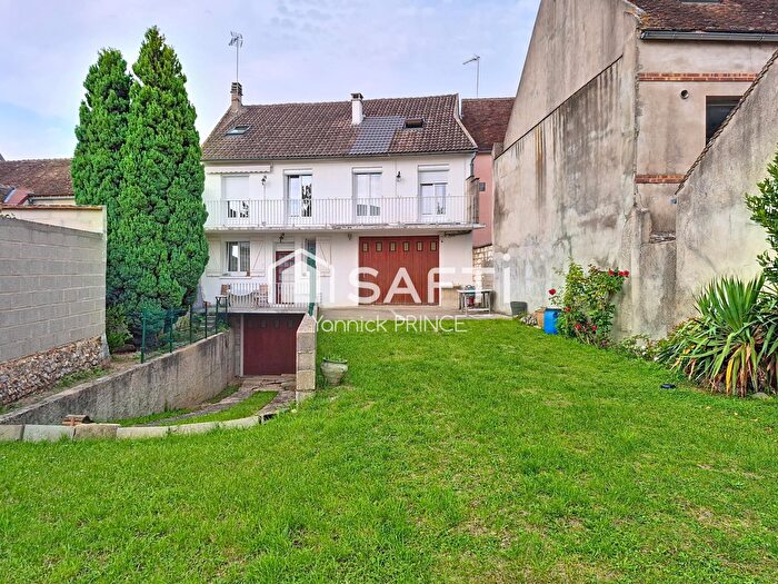 Maison à vendre - Sens, Les Arènes - 7 pièces - 5 chambres