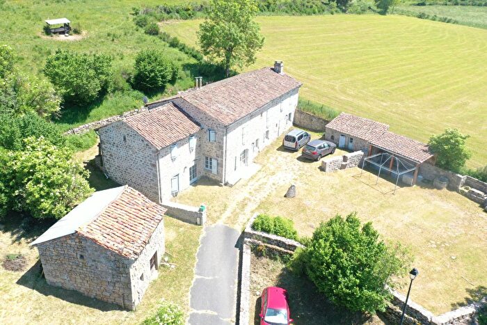 Maison 8 pièces à vendre - Saint-Privat-du-Fau