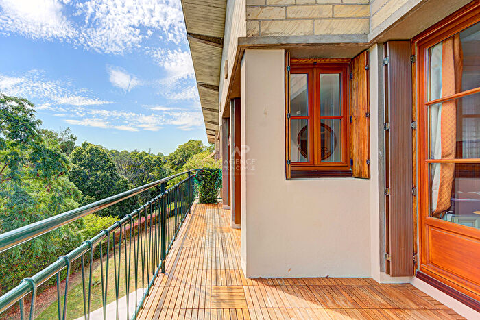 Saint-Germain-en-Laye, Pontel, Schnapper, Sous-préfecture : Appartement 4 pièces à vendre
