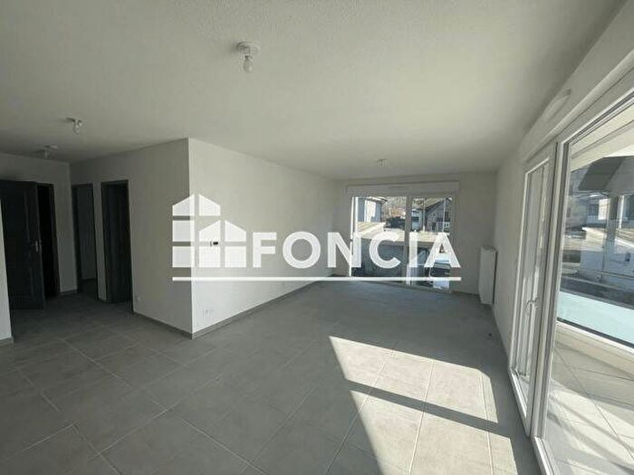 Appartement à louer - Les Villages, Cluses - 3 pièces - 2 chambres