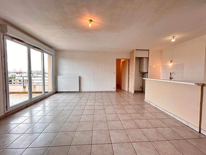 Appartement 3 pièces à Villeurbanne, Croix Luizet, à vendre