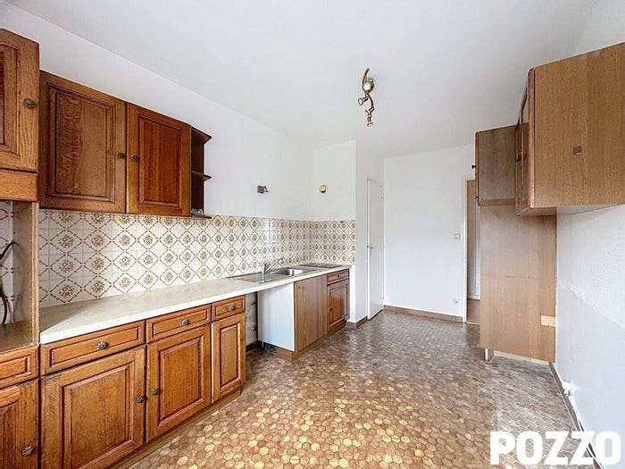 Centre Ville, Avranches : Appartement 3 pièces à louer