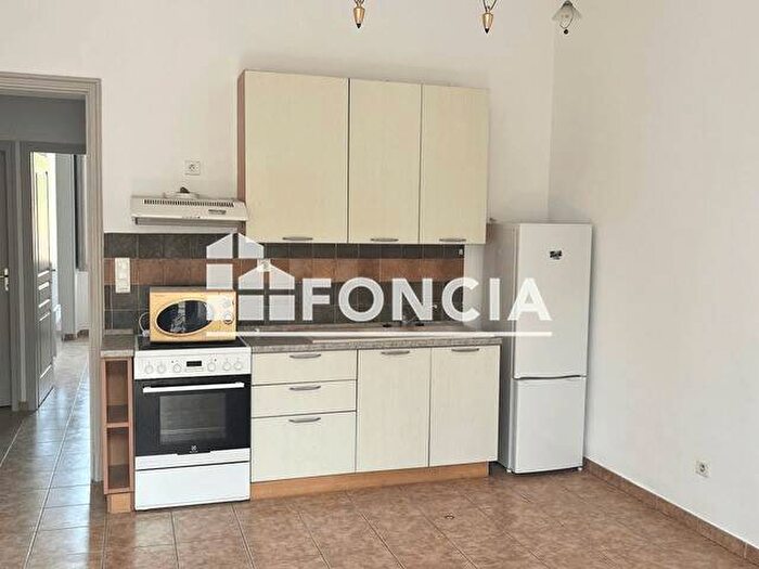 Appartement à louer - Gambetta, Nîmes - 2 pièces - 1 chambre