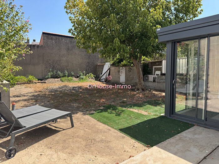 Maison 8 pièces à Les Sables-d'Olonne, Les Roses, Route du Château d'Olonne, à vendre