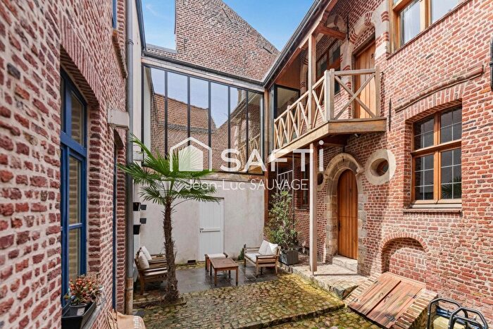 Maison à vendre - Lille, Vieux Lille - 9 pièces - 5 chambres