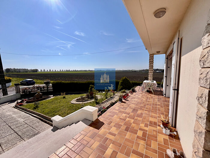 Maison 10 pièces à Loudun, à vendre