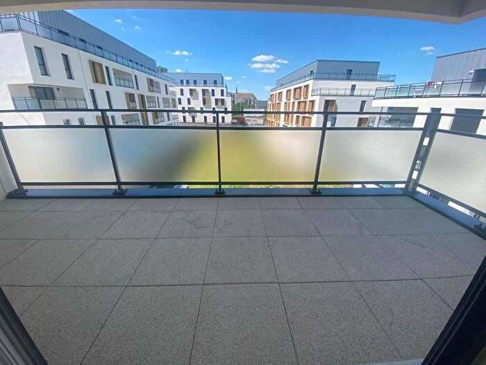 Appartement à louer - Sud Ville, Chartres - 3 pièces - 2 chambres