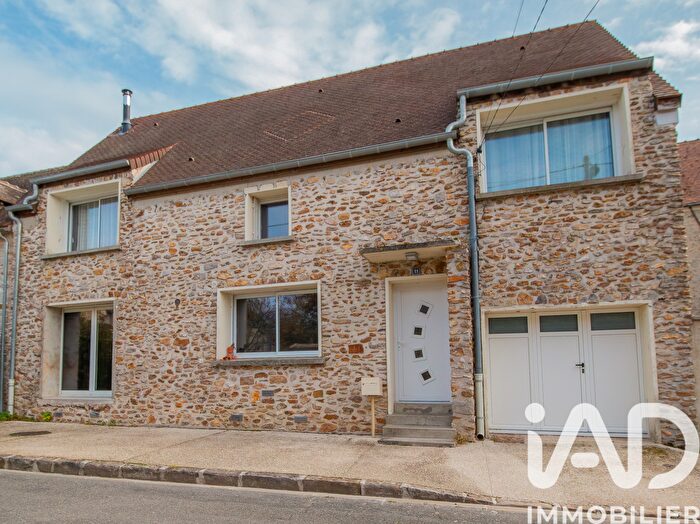 Maison à vendre - Le Châtelet-en-Brie - 7 pièces - 4 chambres