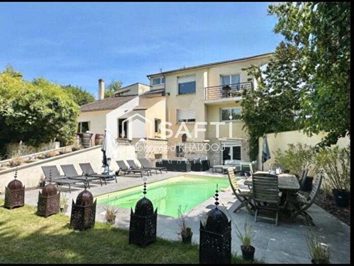 Orgeval - Maison 9 pièces à vendre