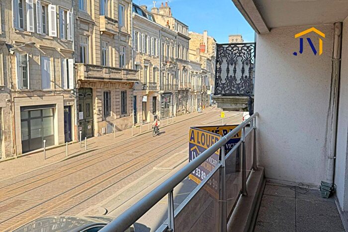 Appartement à louer - Bordeaux - 2 pièces - 1 chambre