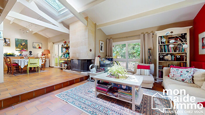 Maison 7 pièces à vendre à Saint-Sulpice-et-Cameyrac