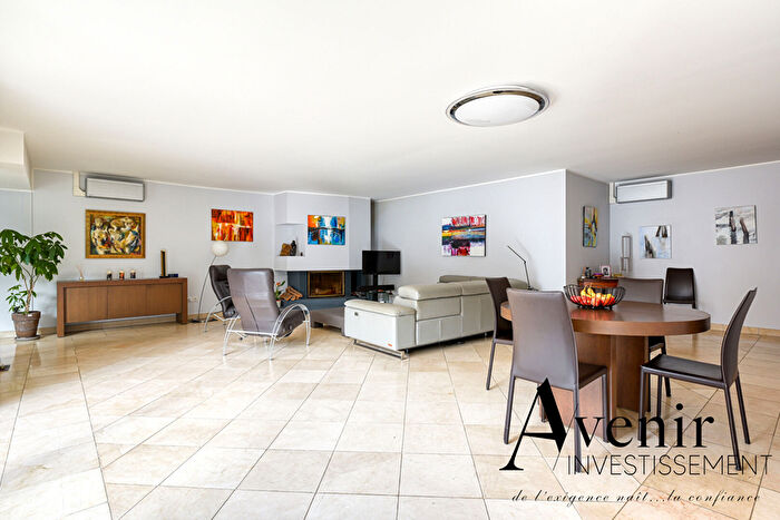 Maison à vendre - Collonges-au-Mont-dOr - 7 pièces - 4 chambres