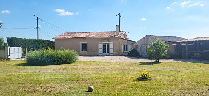Maison à vendre - Cherves-Richemont - 5 pièces - 3 chambres