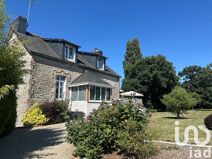 Maison à vendre - Plémy - 7 pièces - 3 chambres