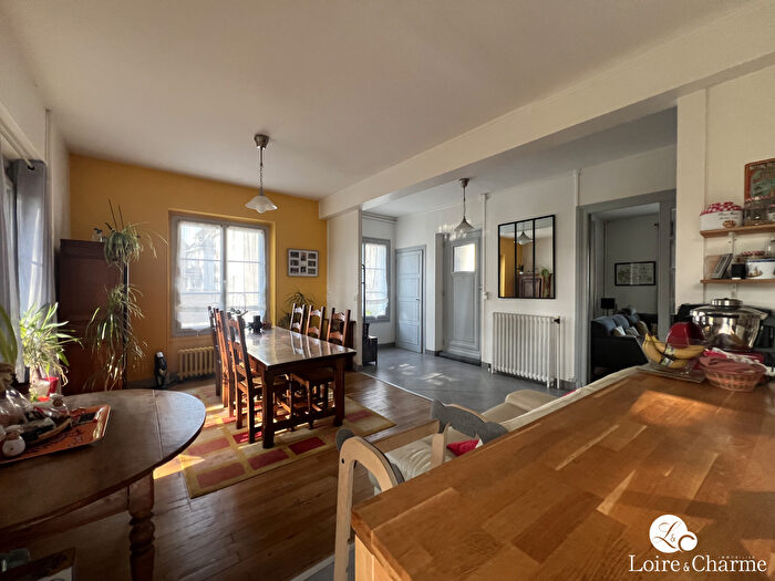 Maison à vendre - Blois, Tuileries, Villejoint, Montigny - 5 pièces - 3 chambres