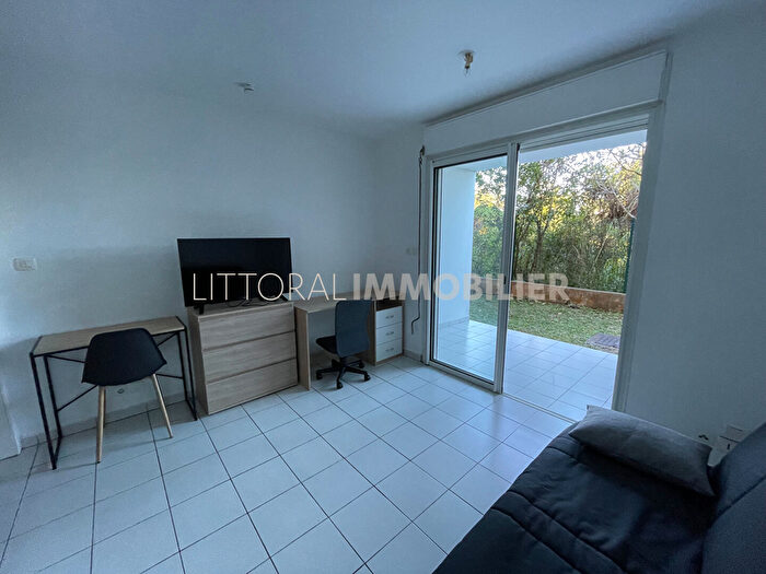 Appartement à louer - Le Tampon, La Chatoire - 1 pièce