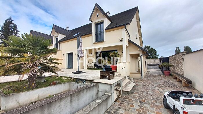 Maison à vendre - Charpont - 7 pièces - 4 chambres