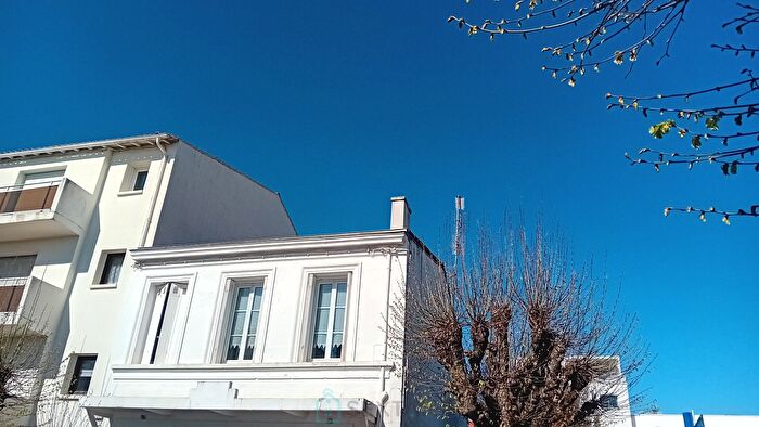 Appartement à vendre - Royan, Centre-ville - 3 pièces - 2 chambres