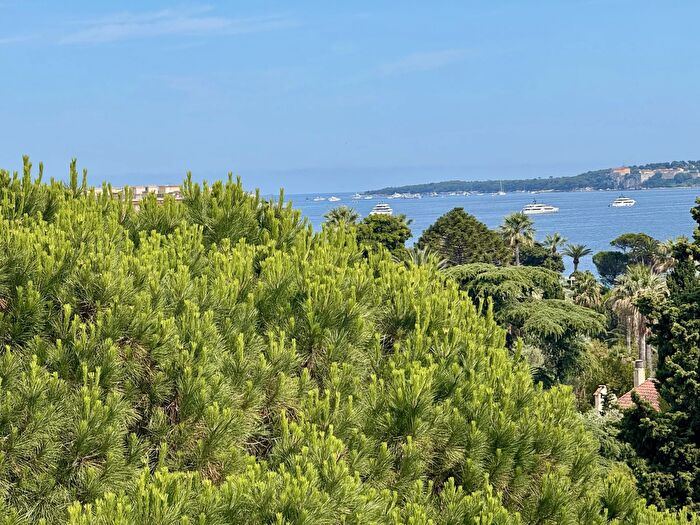 Appartement 3 pièces à vendre - Cannes, Croix des Gardes